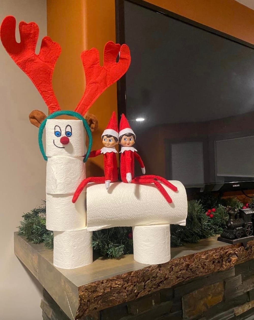 75 Hilarious Elf On The Shelf Ideas That Are Easy