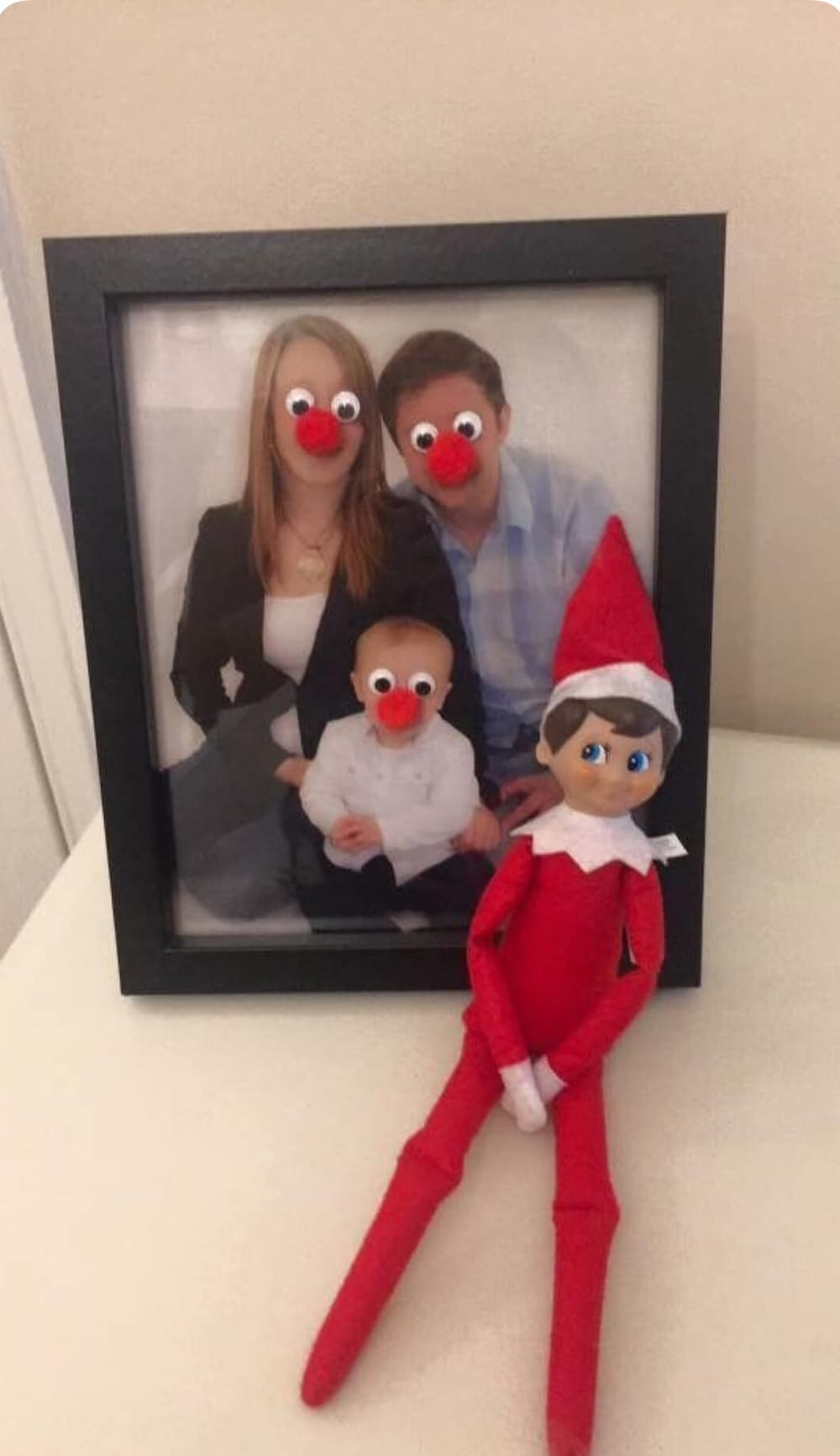 75 Hilarious Elf On The Shelf Ideas That Are Easy