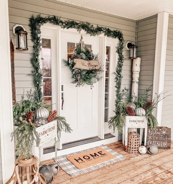 25 Stunning Farmhouse Christmas Porch Decor Ideas